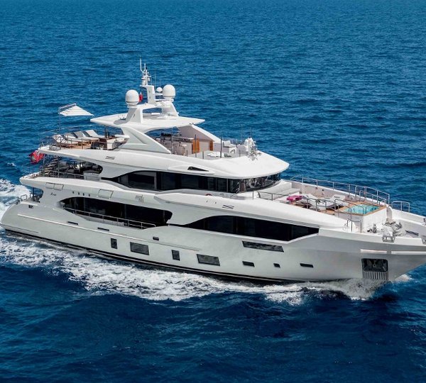 Yacht BIG FIVE, Benetti | CHARTERWORLD Luxury Superyacht Charters